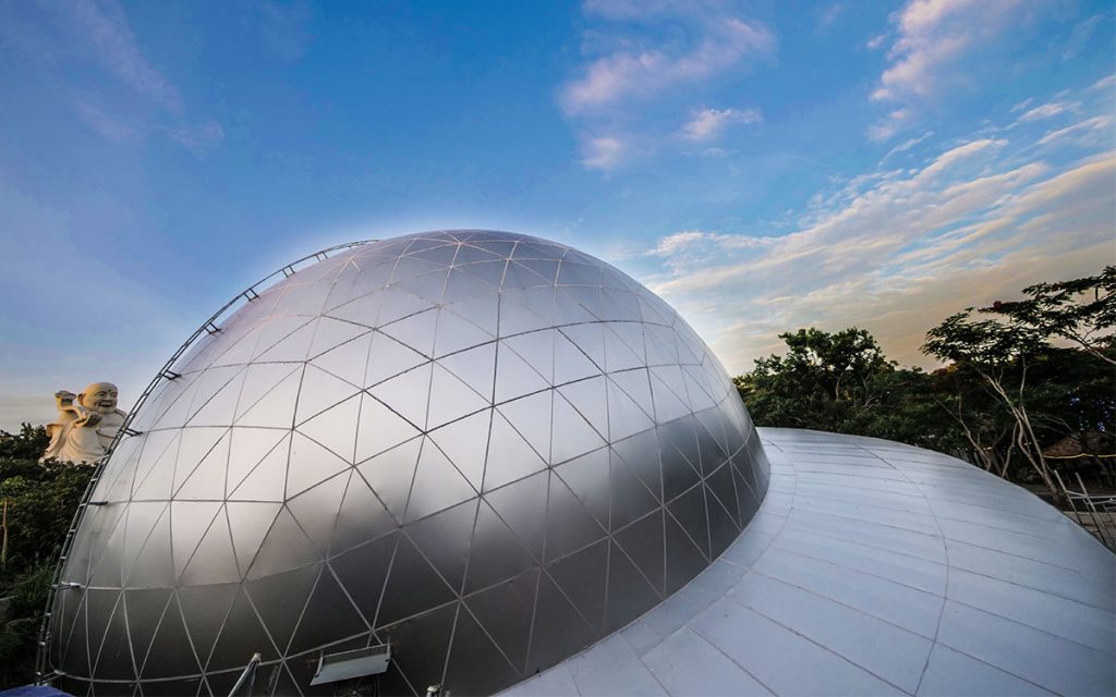 The opening of the theatre was a great success and received many ...