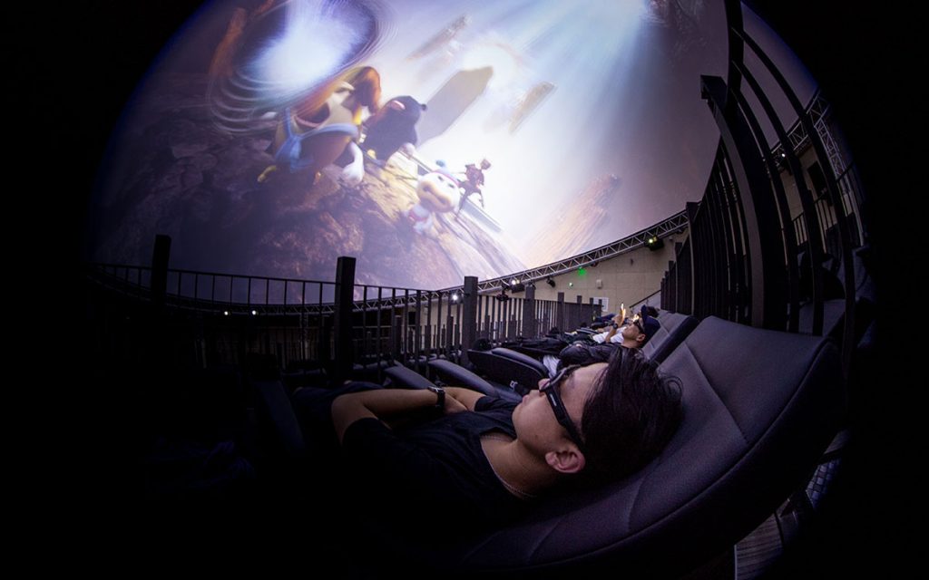 What makes flying theaters such great attractions?